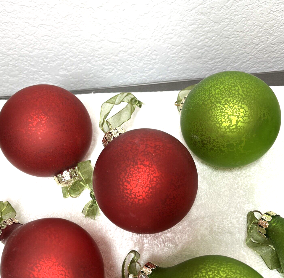 10 Frontgate Christmas Ornaments Green and Red Glass Three Shapes Brand ...