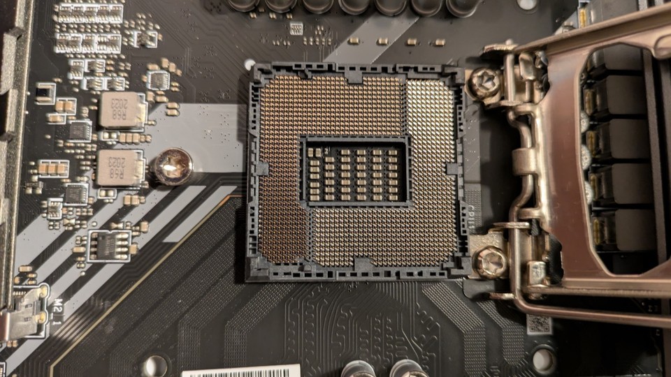 MSI Z490 Tomahawk ATX Motherboard *Faulty/for parts not working* | eBay ...