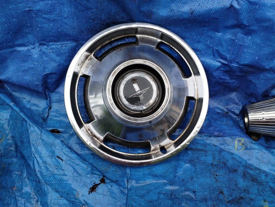1965 65 CHEVROLET MONZA HUBCAP WHEEL COVER CHEVY CENTER CAPS VINTAGE | eBay