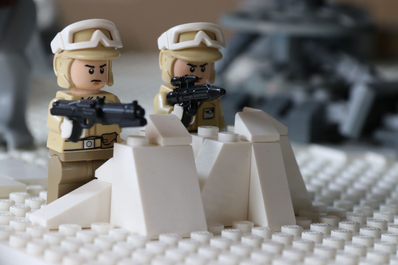 Lego Star Wars MOC - Hoth Hangar with UCS Millenium Falcon, Minifigures ...