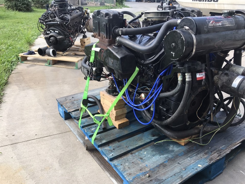 MerCruiser Marine7.4 L V8 340 HP inboard Engine closed cooling NO SALT ...