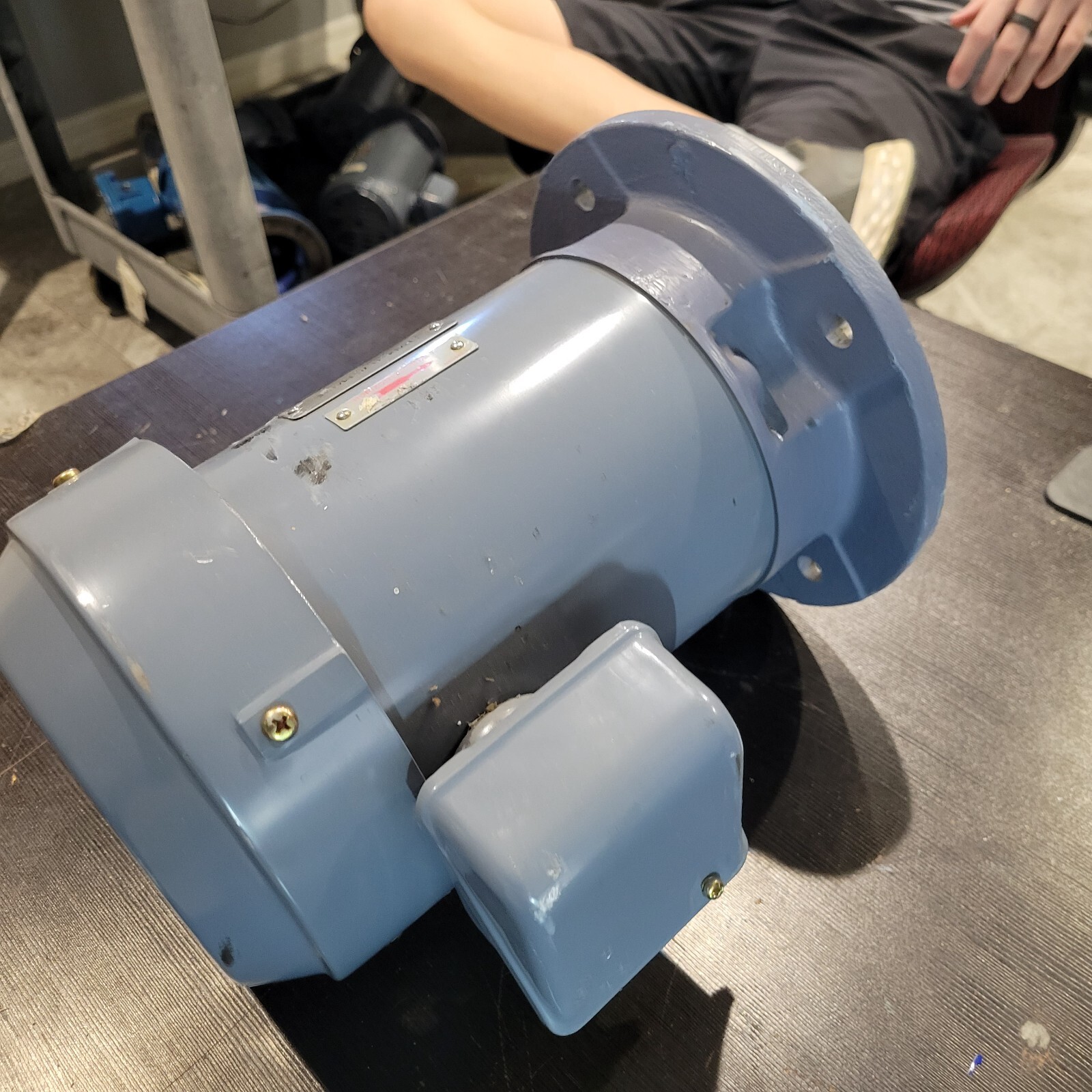 NIDEC FELQ-5 3-Ph 0.75 kW Induction Motor JEC 2137 460V 1730 RPM 1 HP ...