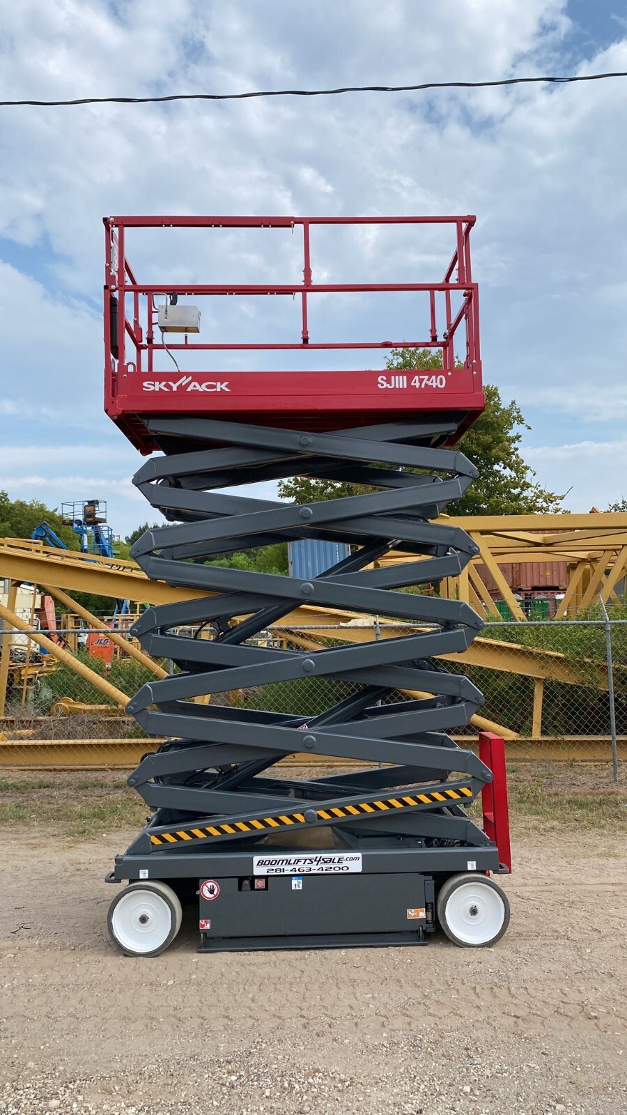 SKYJACK SJIII 4740 ELECTRIC SCISSOR LIFT REFURBISHED -WARRANTY DEALER ...