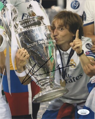 Real Madrid Luka Modric Autographed Signed 8x10 Photo JSA COA #1 | eBay