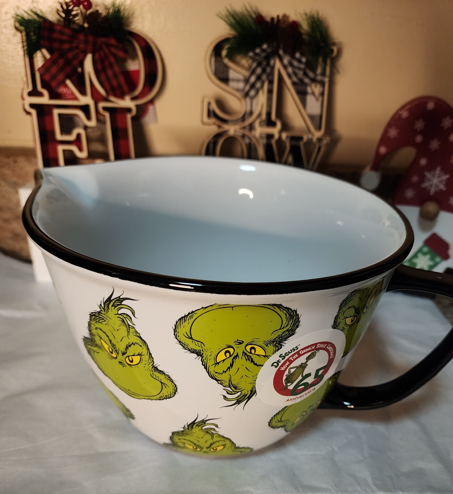 Dr. Seuss The Grinch Mixing Bowl. The Grinch Mixing Bowl. Grinch ...