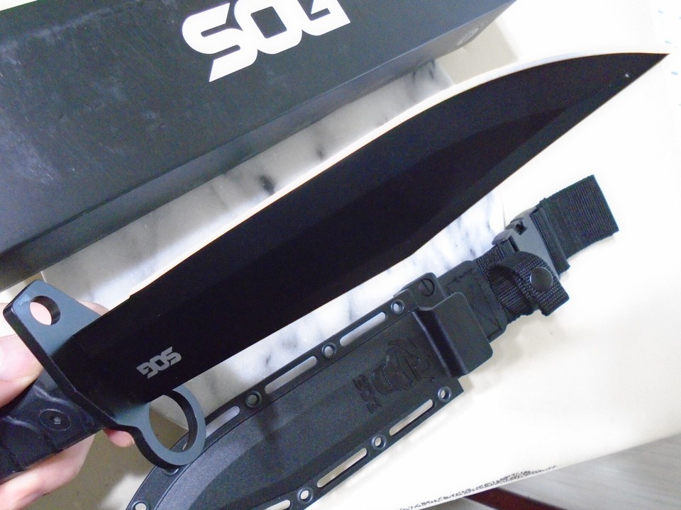 SOG Bar15C Clip Point Combat Knife Fixed Blade Aus-8 G10 BY1004-BX M-9 ...