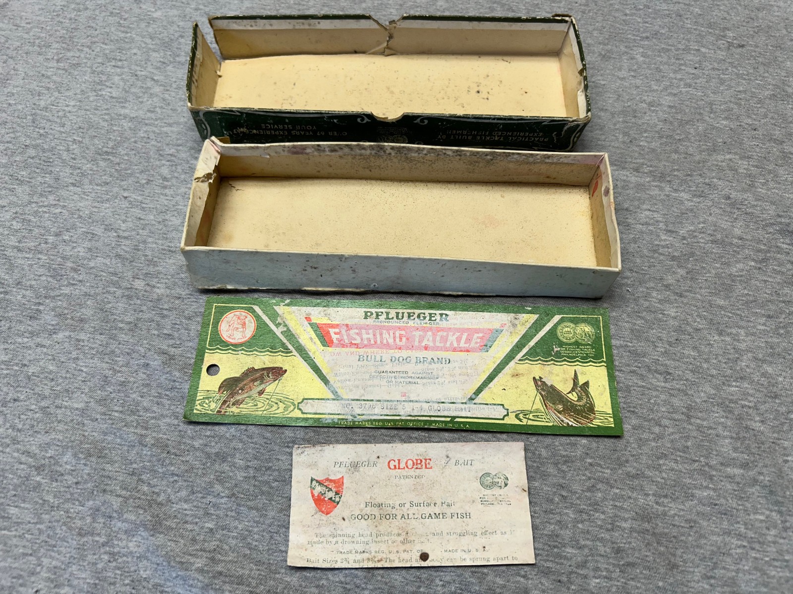 Vintage Pflueger 5-1/4" White/Red Head Fishing Lure Bait Box # 3796 ...