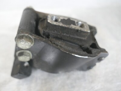 Harley FLHRSE4 Road King Screamin Eagle Engine Motor Mount Isolator ...