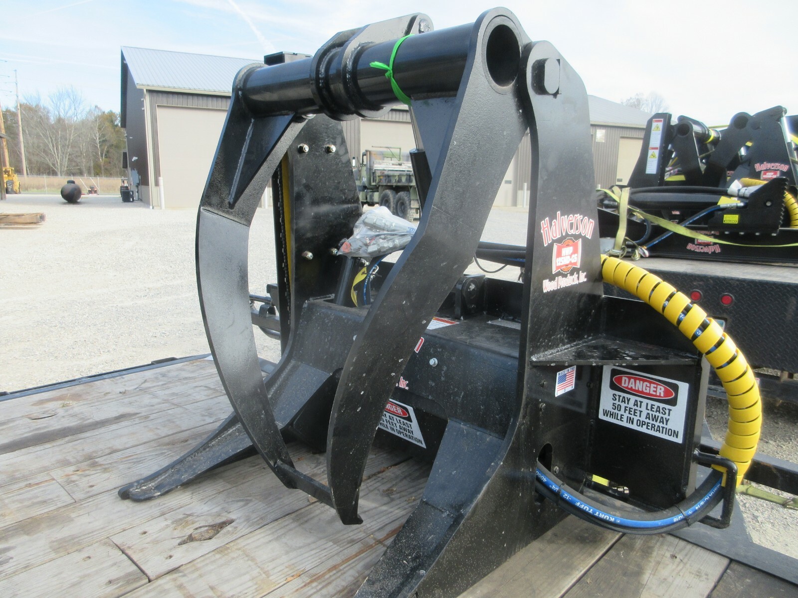 Grapple Saw Attachment Bobcat CAT Deere Skid Steer HWP-125 HD Halverson ...