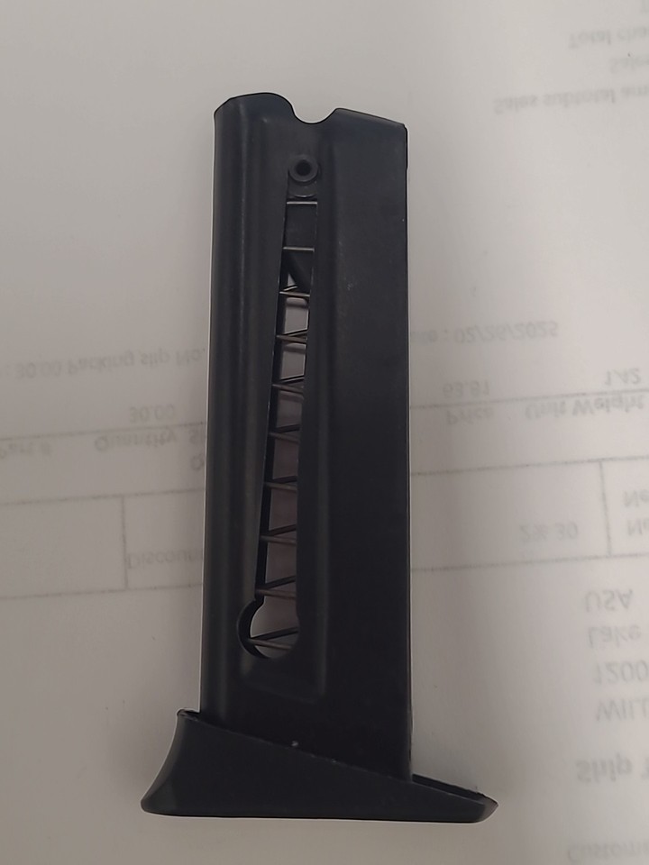 Factory Taurus PT 22, 8rd Mag, BLACK BASE, USED MAG Please read ...