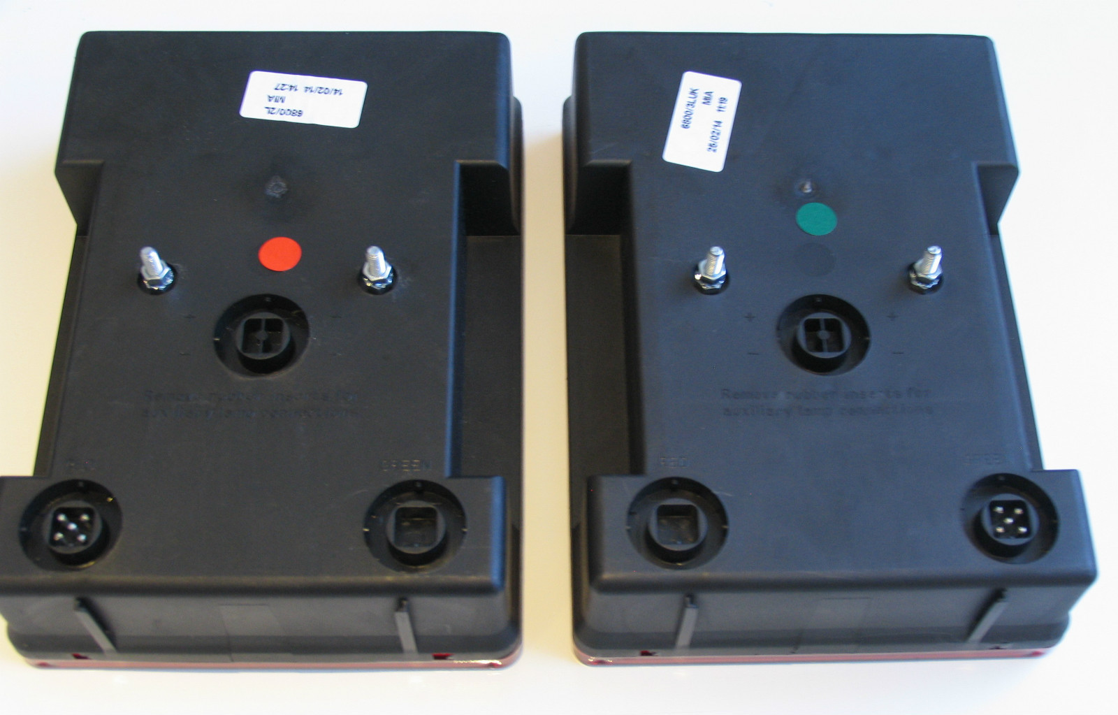 2 RADEX 6800 TRAILER LIGHTS 12V QUICK FIT PLUG IN FOR GREEN AND RED ...