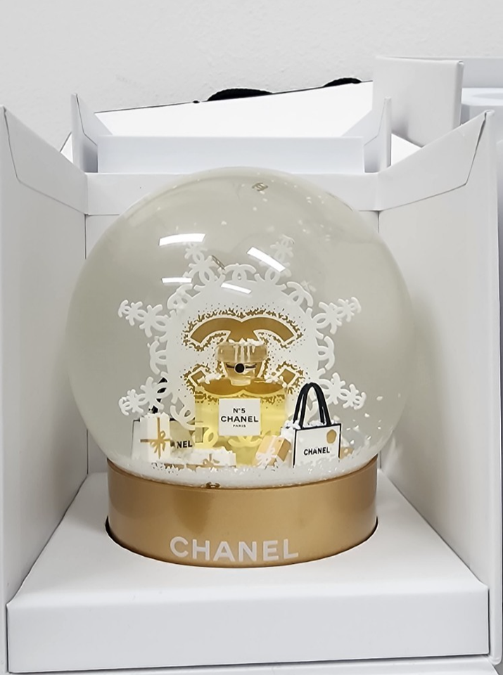 2024 2025 CHANEL SNOW PERFUME GLOBE BALL VIP CHRISTMAS GIFT LIMITED ...