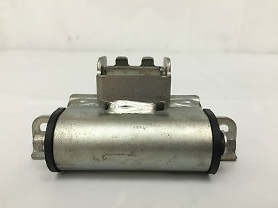YAMAHA 2009-2015 FZ6R FUEL GAS TANK FITTING BRACKET - VIDEO! - 2,714 ...