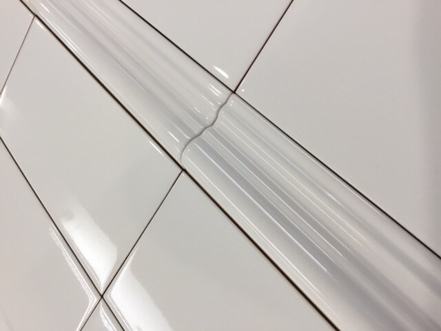 Swan Neck Black & White Victorian Style Dado Border Wall Tile 50x200mm ...