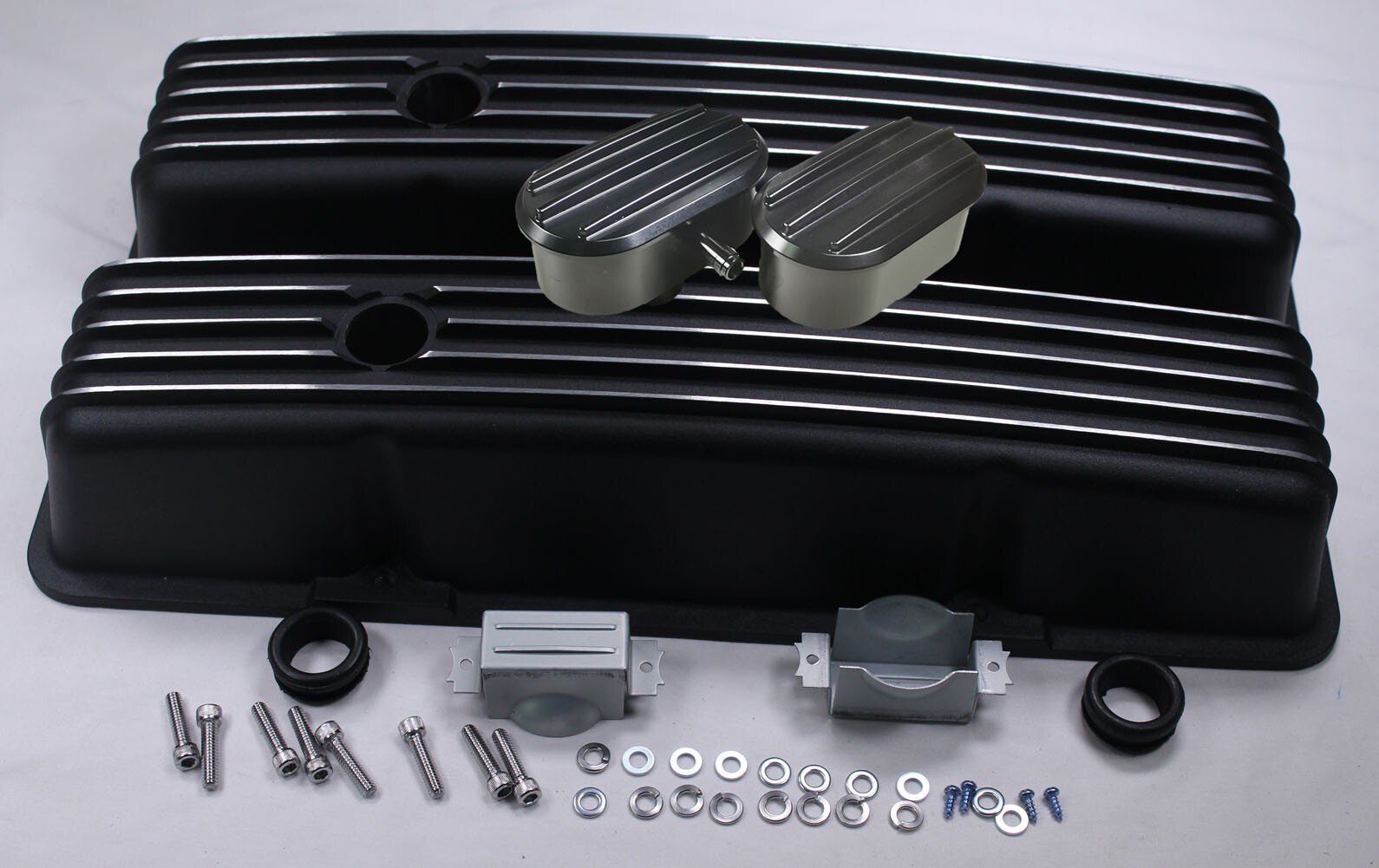 For SBC Chevy 350 58-86 Black Aluminum Finned Short Valve Cover+Air PCV ...