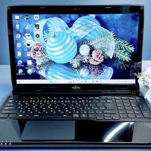 Fujitsu Core i7 Laptop 15.6 Inch SSD 512GB Ingrid Black Windows 11 8GB ...