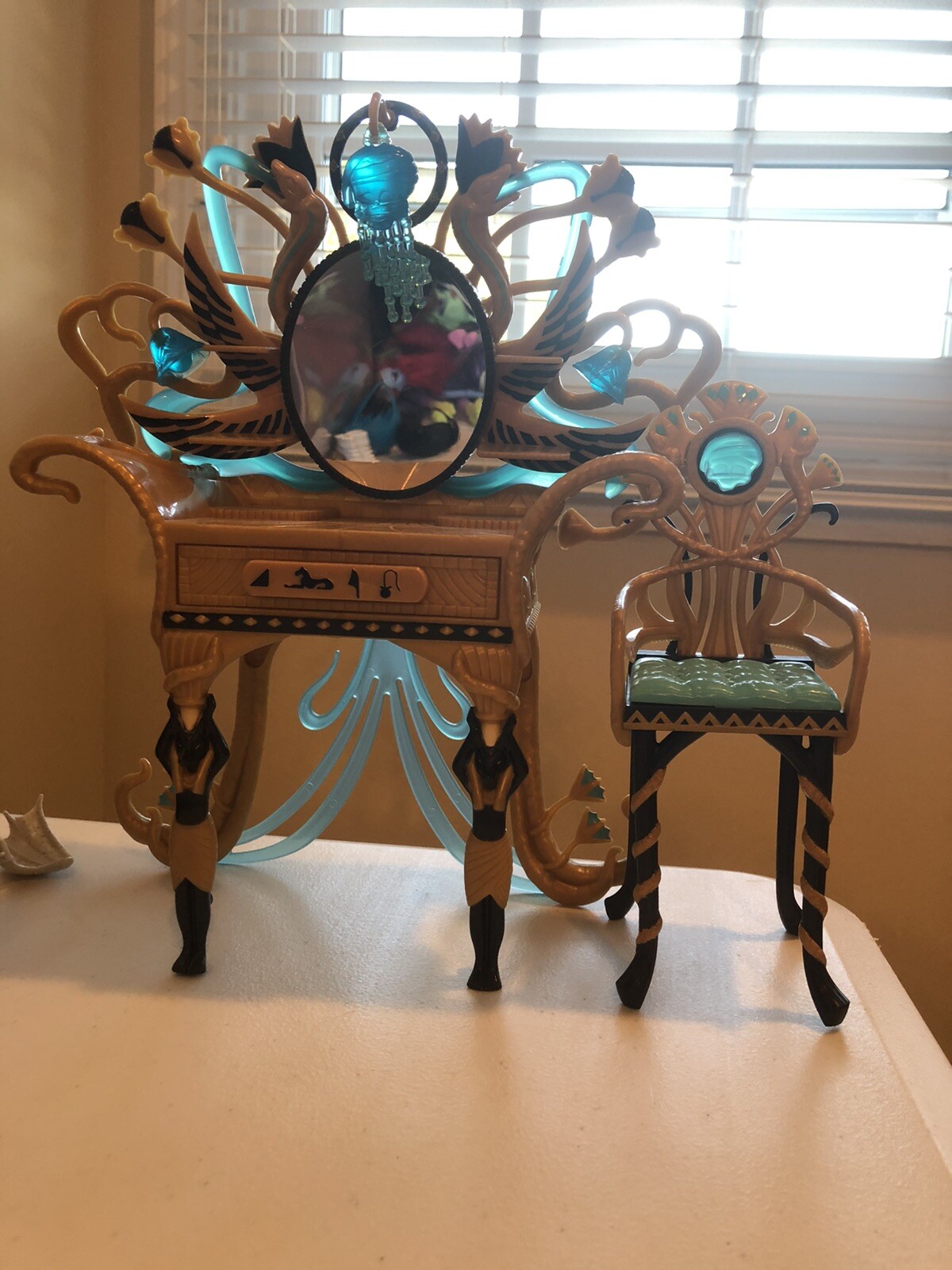 MONSTER HIGH CLEO VANITY SET #24 | eBay