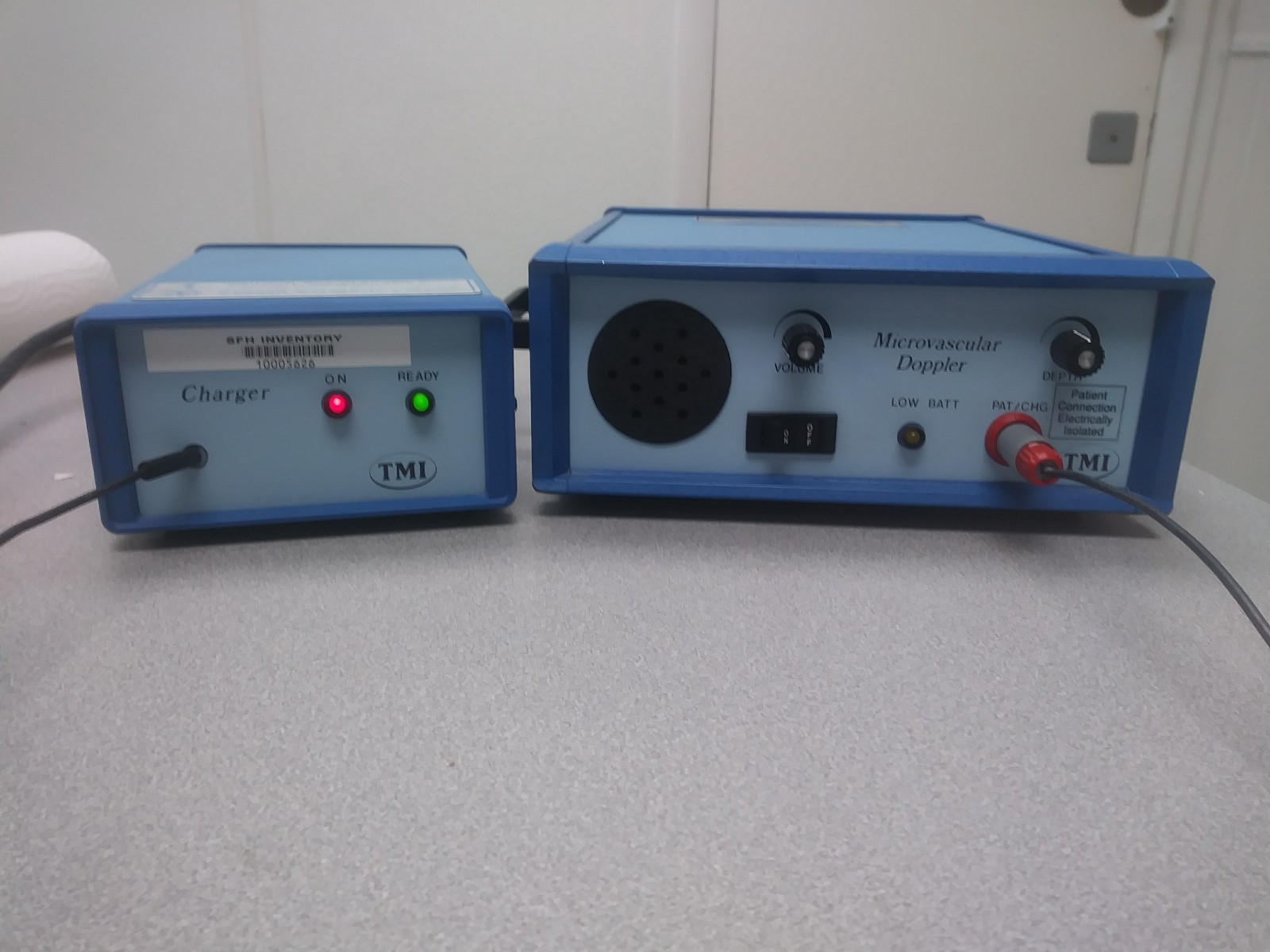 TITRONICS MEDICAL INSTRUMENTS MICROVASCULAR DOPPLER BLOOD FLOW DETECTOR ...