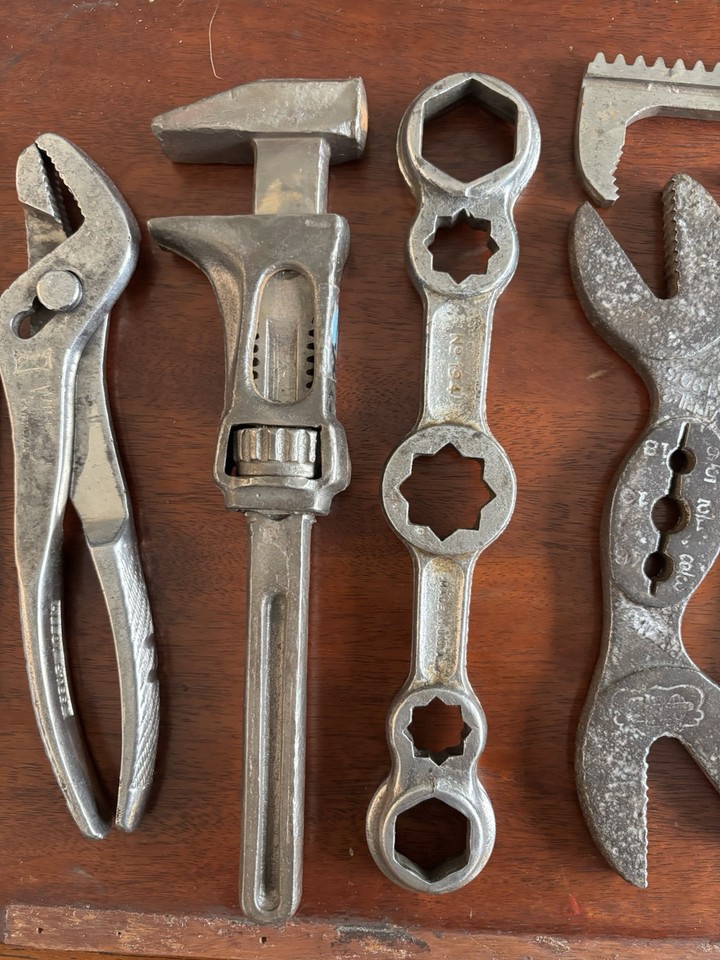 Lot of 7 Antique Wrenches and Other Tools | eBay