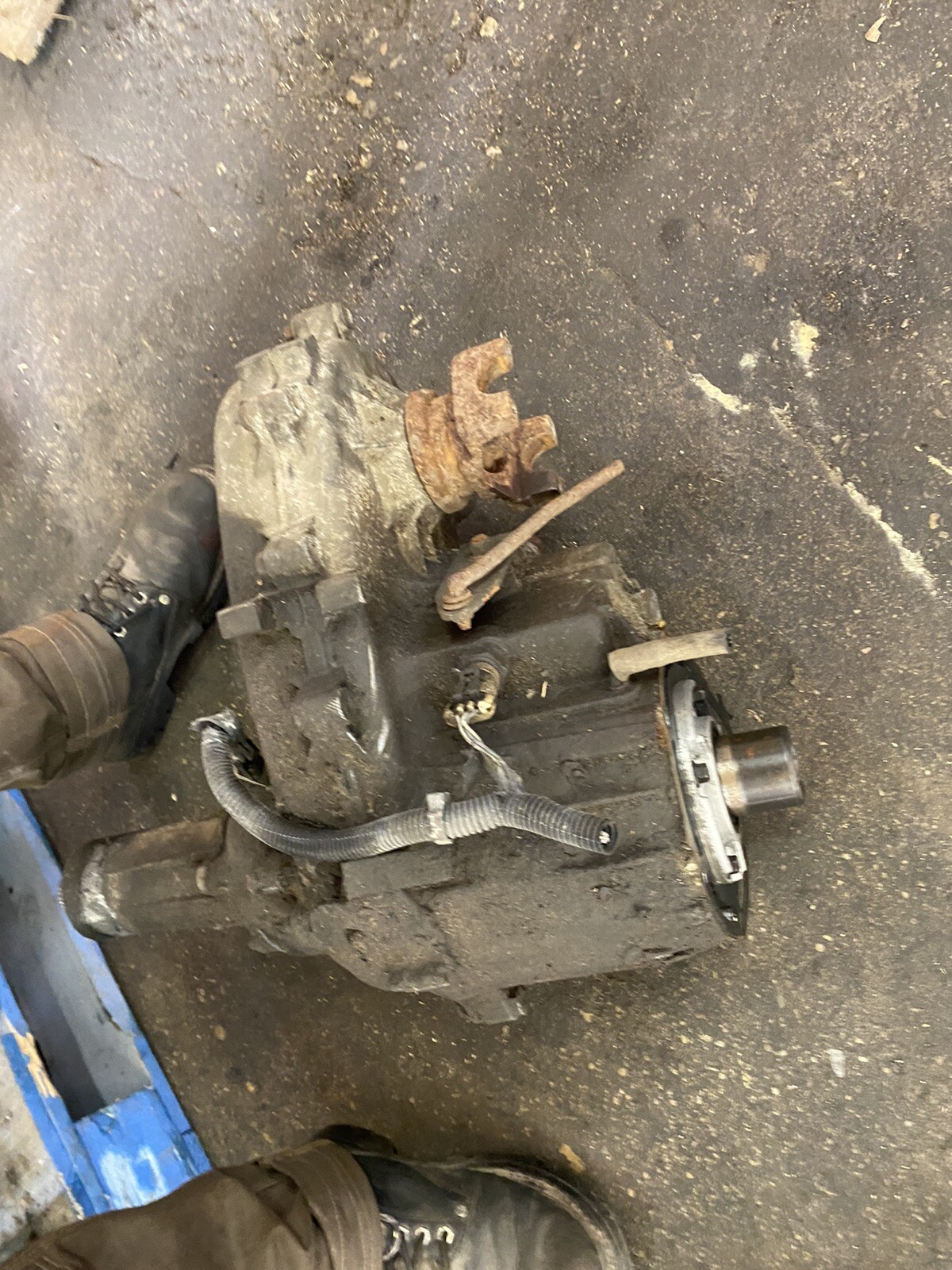 NP241 C Transfer Case ML4W | Genuine OEM