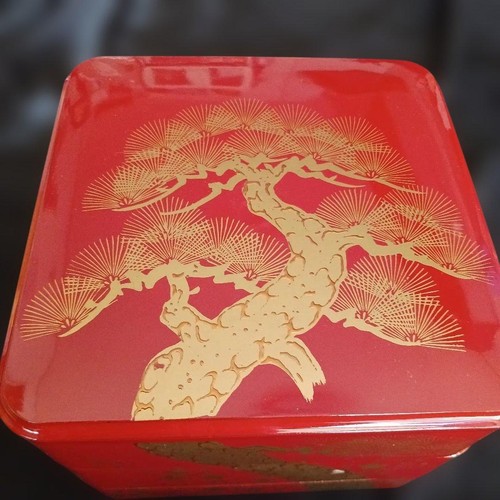 Jubako Bento Box Japanese Red lacquer 3 tiers gold leaf Aizu shellfish ...