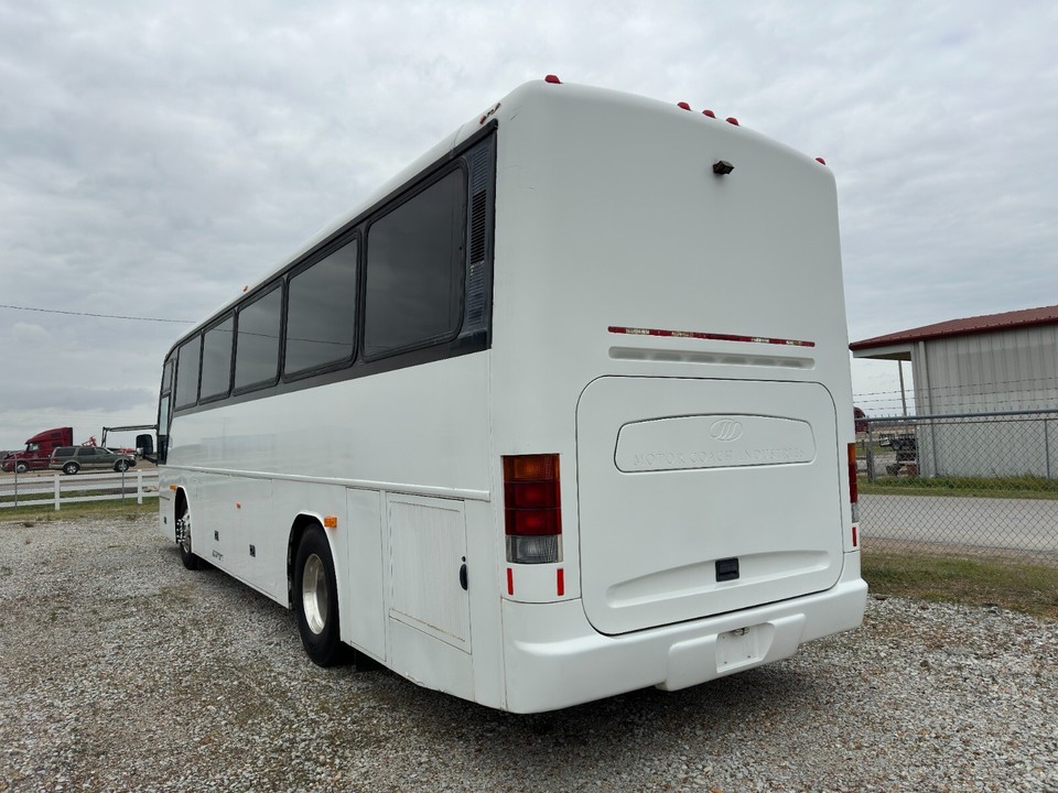 2003 MCI F3500 | eBay