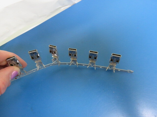 DELPHI 12092445 Qty of 50 per Lot TERMINAL 8 GA 800 SERIES | eBay