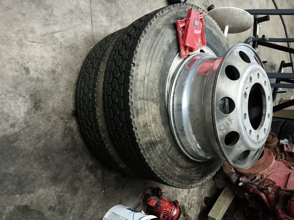 Bridgestone M760 Ecopia 295/75R22.5 Tire | eBay