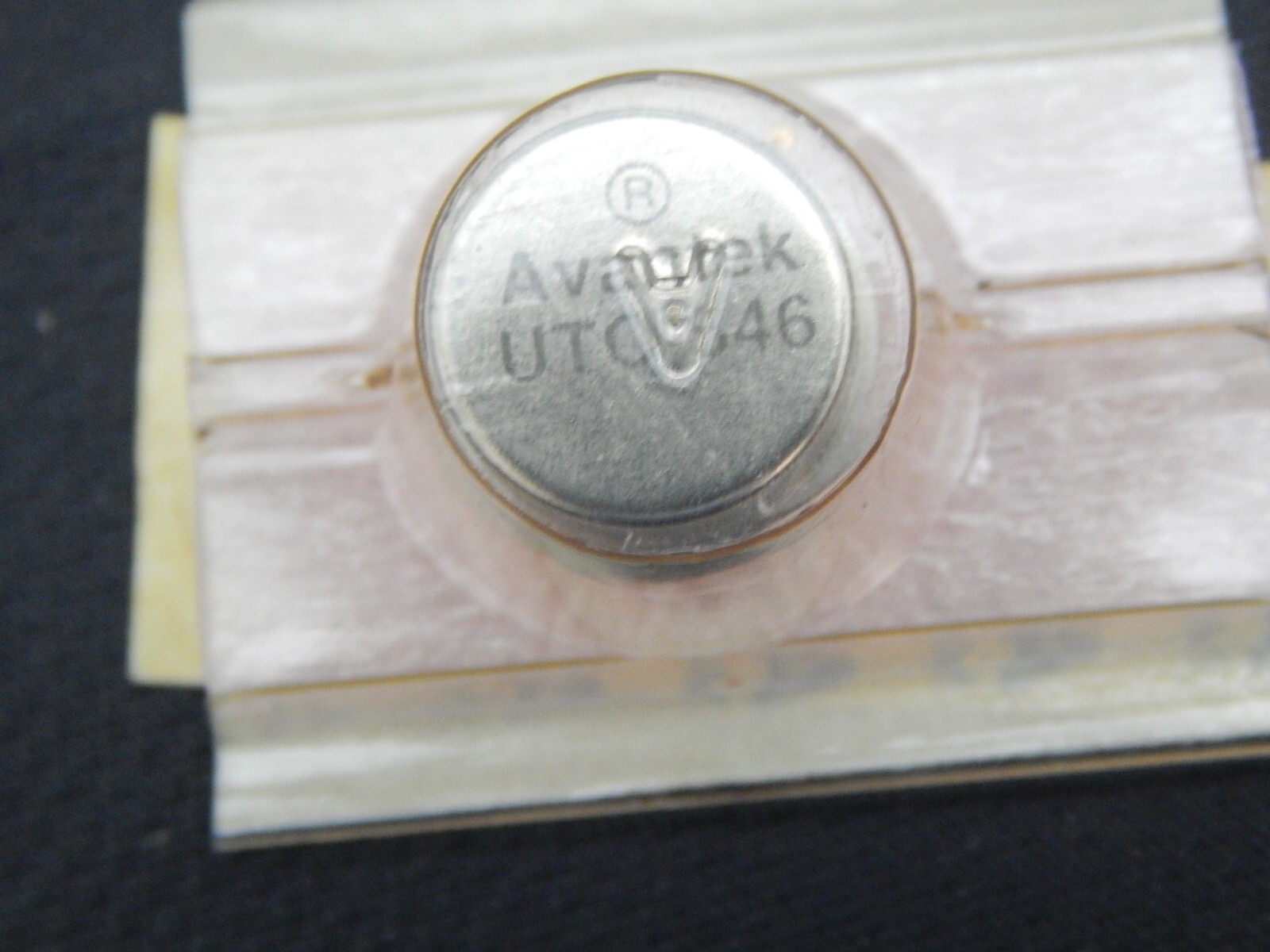 AVANTEK UTO-546 IC 5-500MHZ 15VDC - USA SELLER FAST SHIPPING | eBay