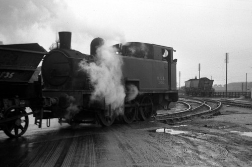 NCB hc 0-6-0t No.s100 shunting Peckfield Colliery West Yorkshire Rail ...