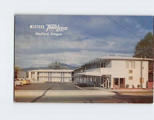 Postcard Medford Travel Lodge 722 north Riverside Avenue Medford Oregon ...