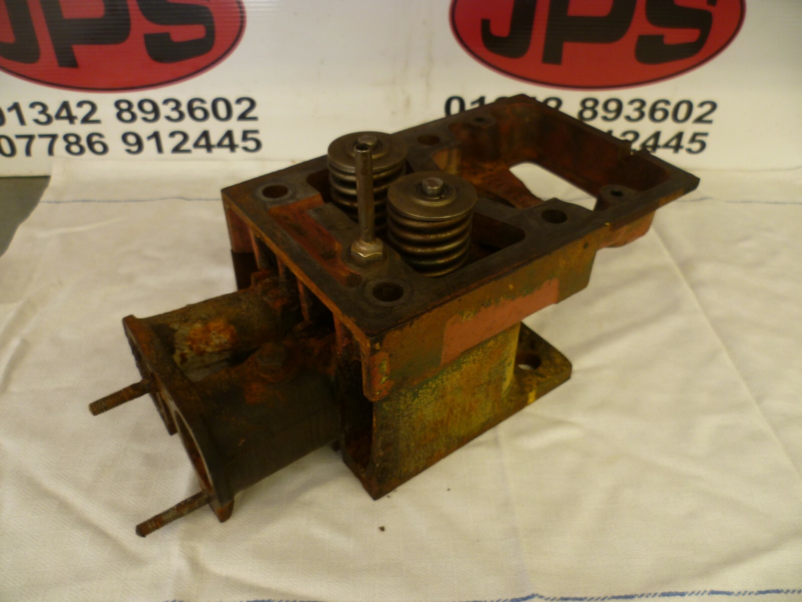 Lister LR1 / LR2 Cylinder head 201S54220 ..£60+VAT | eBay UK