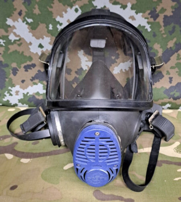NEW Scott Sabre Safety Full Face Gas Mask Panoramic Respirator Prepper ...