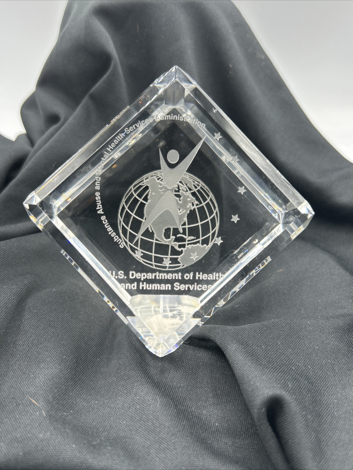 Hologram Slant Cube / Paperweight US DEPT OF HEALTH AND HUMAN SERVICES ...