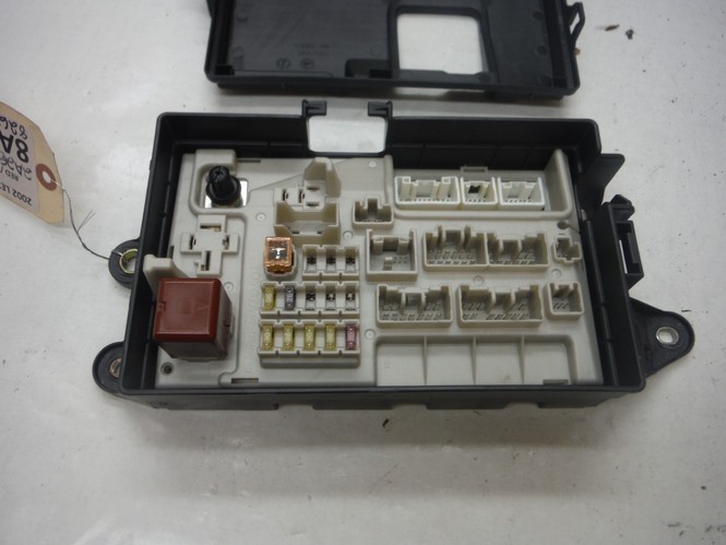 2002 LEXUS SC430 A/T TRUNK FUSE BOX ASSEMBLY OEM 2001 2003 2004 2005 | eBay