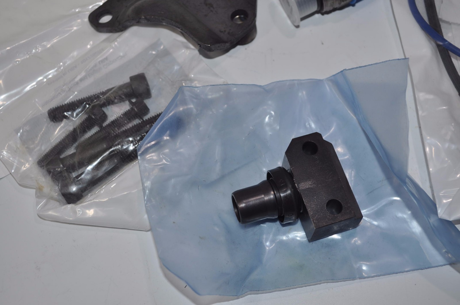 NEW International Navistar VT 365 / VT 275 STC Joint Kit with Bracket ...
