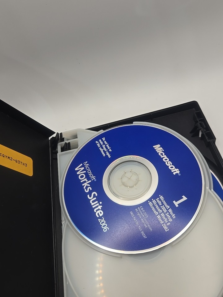 Microsoft Works Suite 2006 5 CDs in Original Case W/ Product Key | eBay
