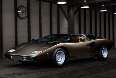 1977 LamboLP400 Countach in Dark grey, Super cars from the 70s Poster ...