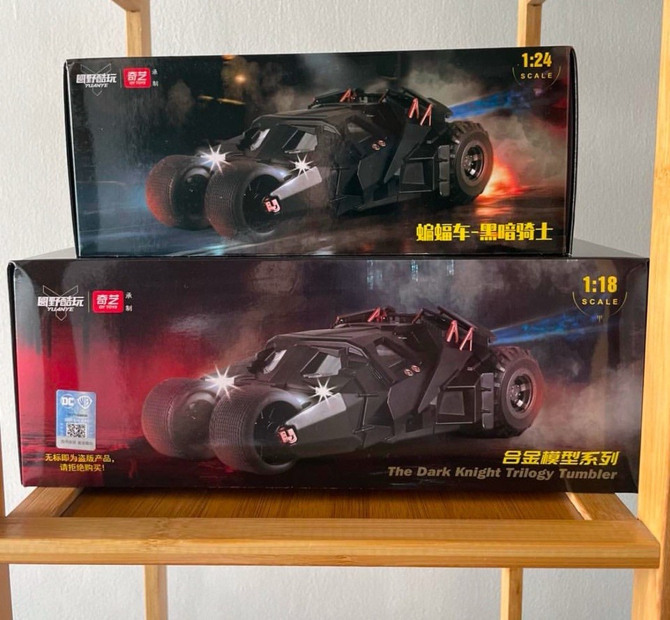 1:24 Batman Tumbler Batmobile 2005 Diecast Model Car Sound Light Metal ...