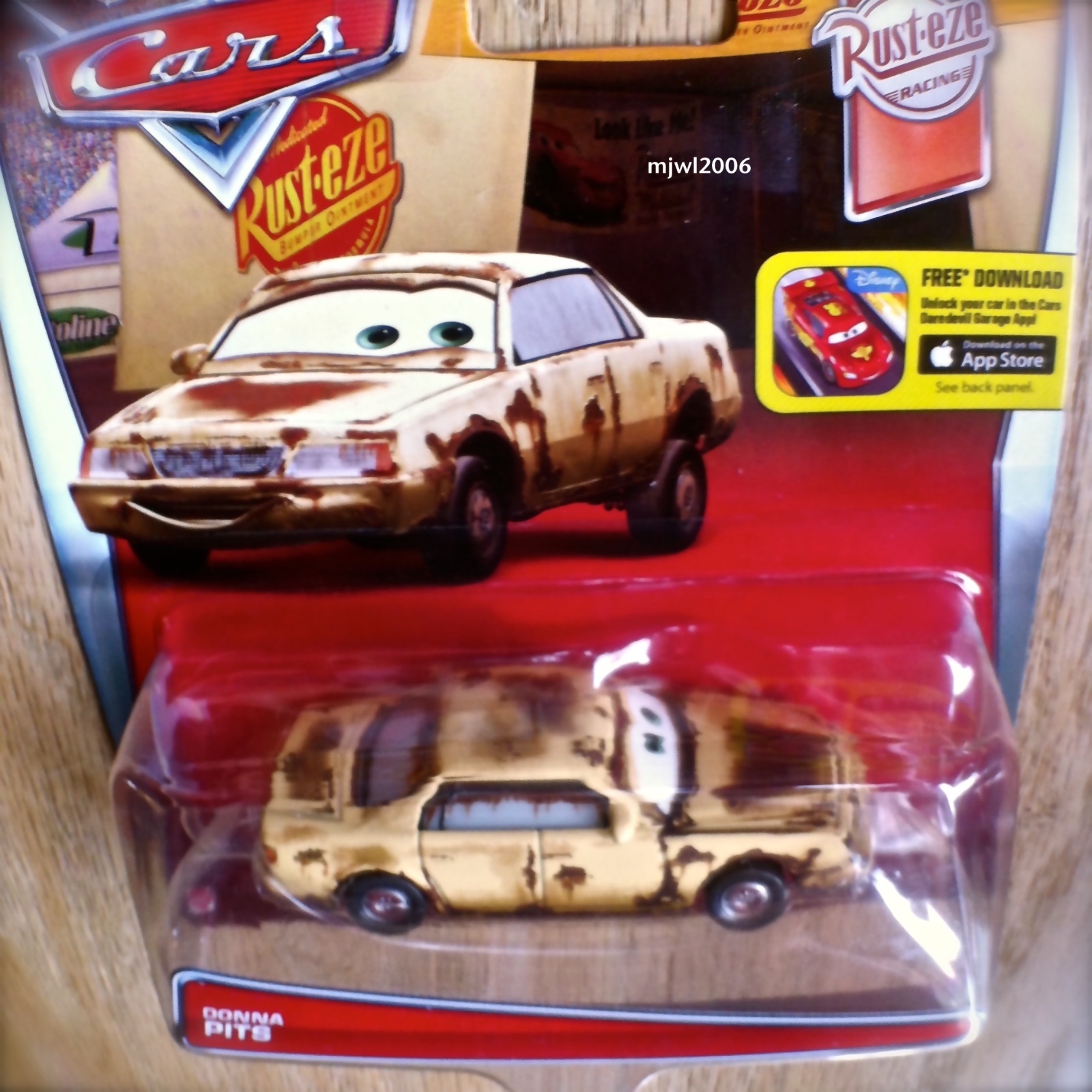 Disney PIXAR Cars DONNA PITS diecast RUST-EZE theme 2/12 rusty junker ...
