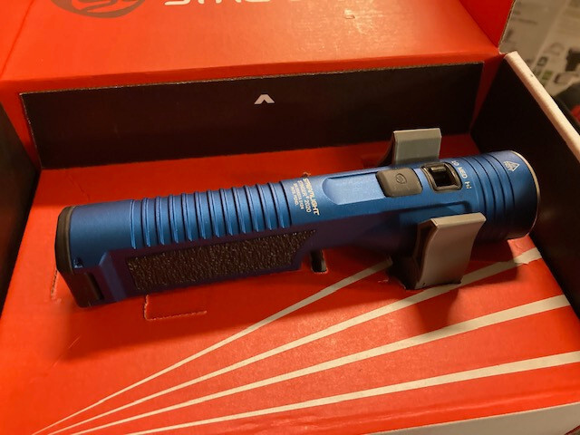 Streamlight S2020 78131 BLUE Stinger LED Flashlight AC/DC 1 Holder 2000 ...