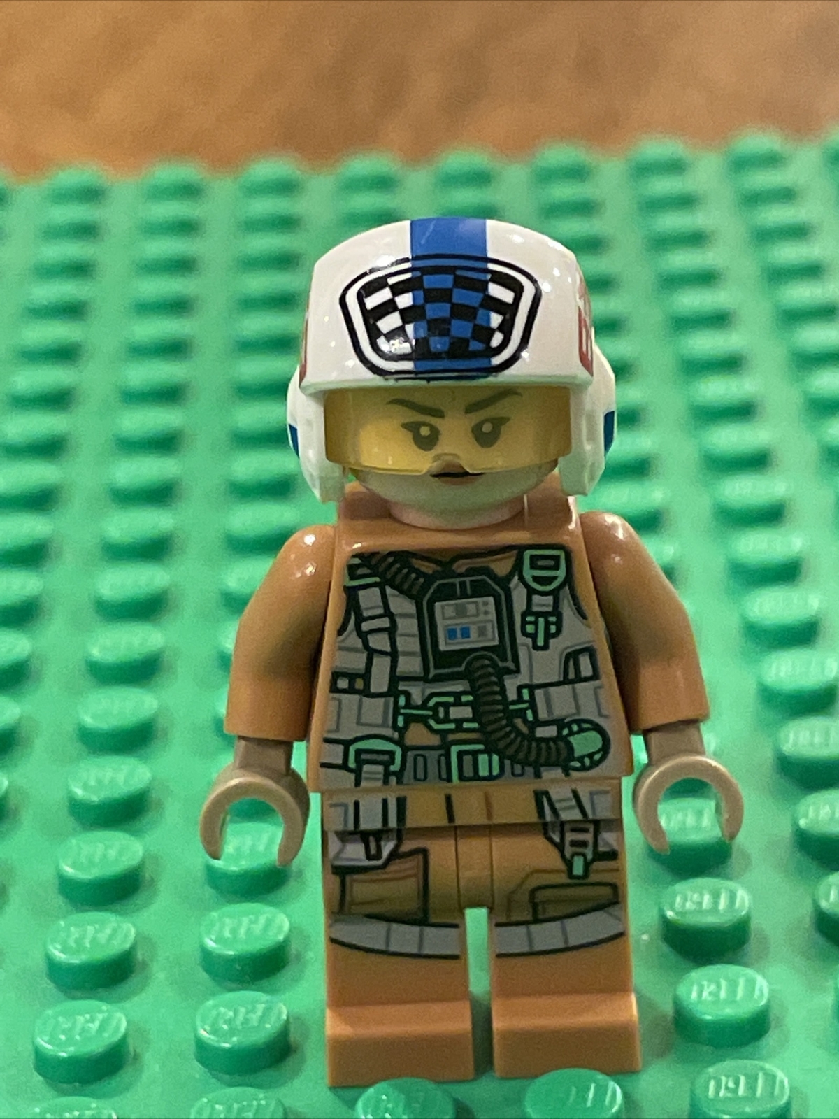 LEGO Star Wars Resistance Bomber Pilot Minifigure Sw0861 From 75188 for ...