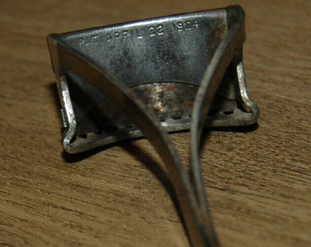 Vintage Everett single edge curved razor Aug 28 1923 pat & apr 22 1924 ...