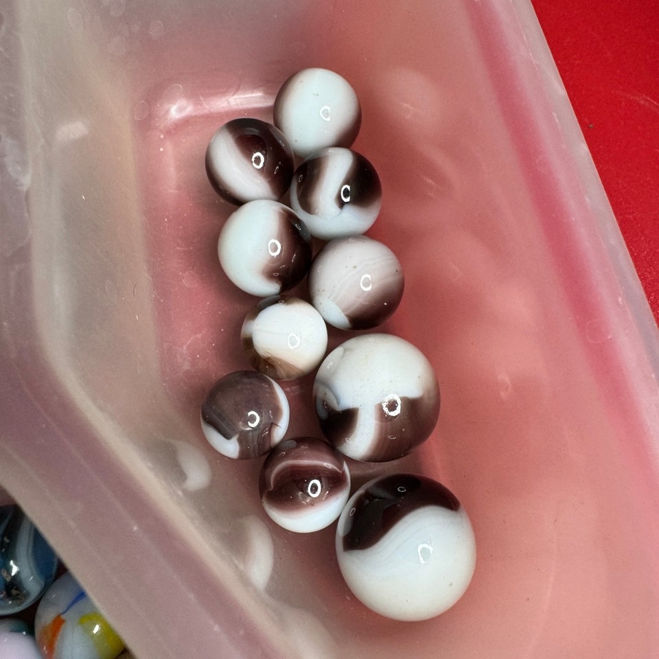 Over 1100 Vintage NOS Marbles Estate Find Players, Shooters, 1" and ...