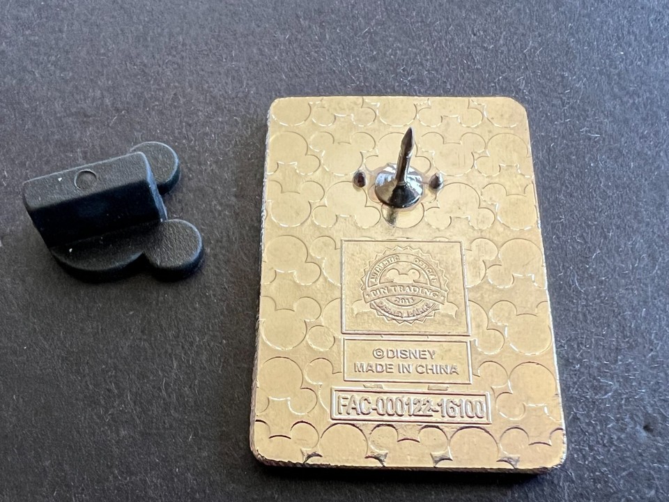 Nightmare Before Christmas Playing Card Mystery - Shock Only Disney Pin ...