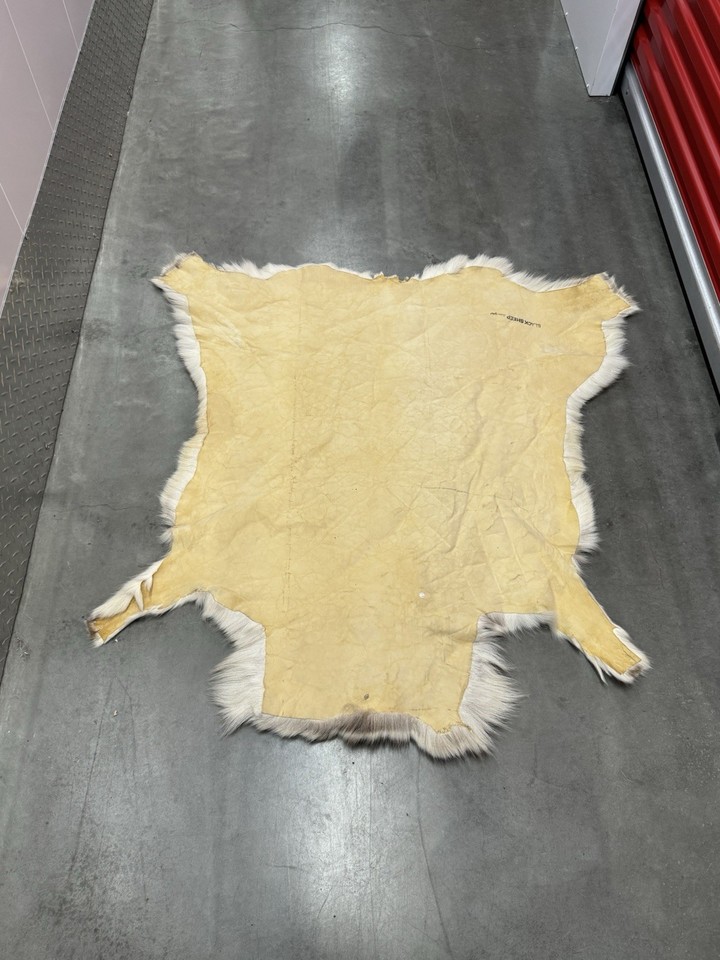 Deerskin Hair On Hide Full Deer Hide Soft Rug Pelt Fur Cabin Decor ...