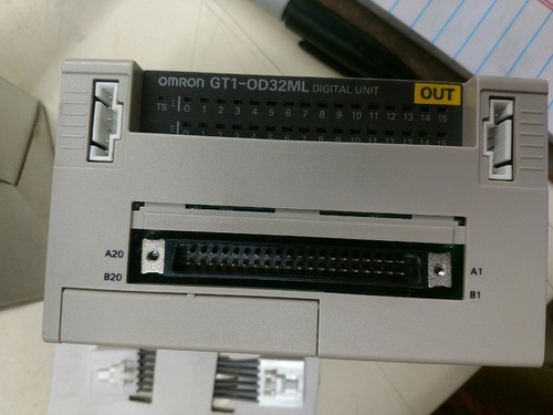 OMRON GT1-OD32ML Digital Unit - UIC p/n 48268803 Output Block 32 PT NPN ...