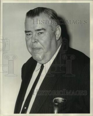 1964 Press Photo Dr. Raymond Witte, Loyola Parents Institute pictured ...