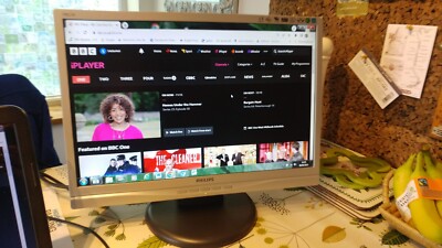 Phillips 19" computer monitor, WXGA 1440x900, collect from Coventry ...