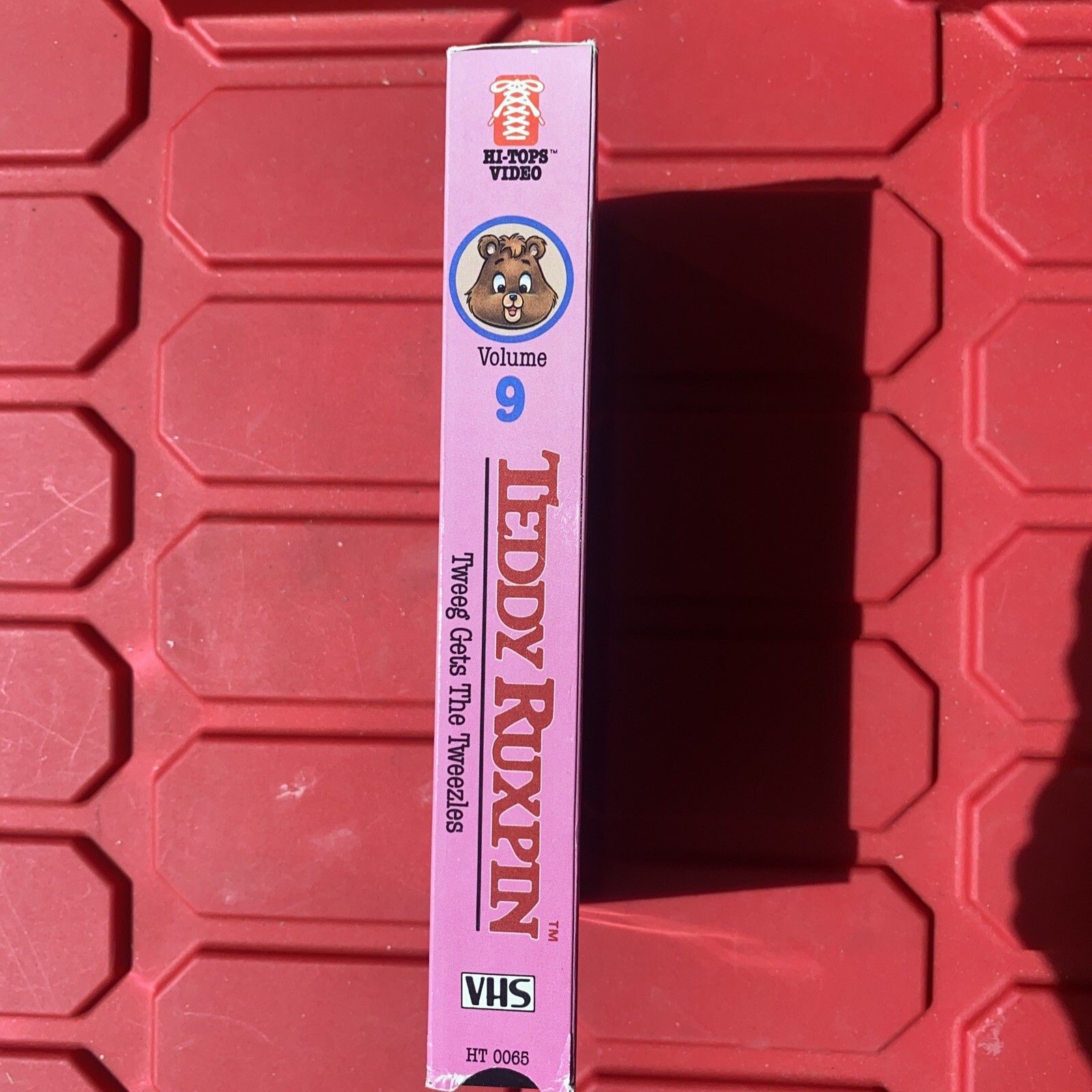 World+of+Teddy+Ruxpin+Tweeg+Gets+The+Tweezles+VHS+Tape+1987+WOW+Hi-tops ...
